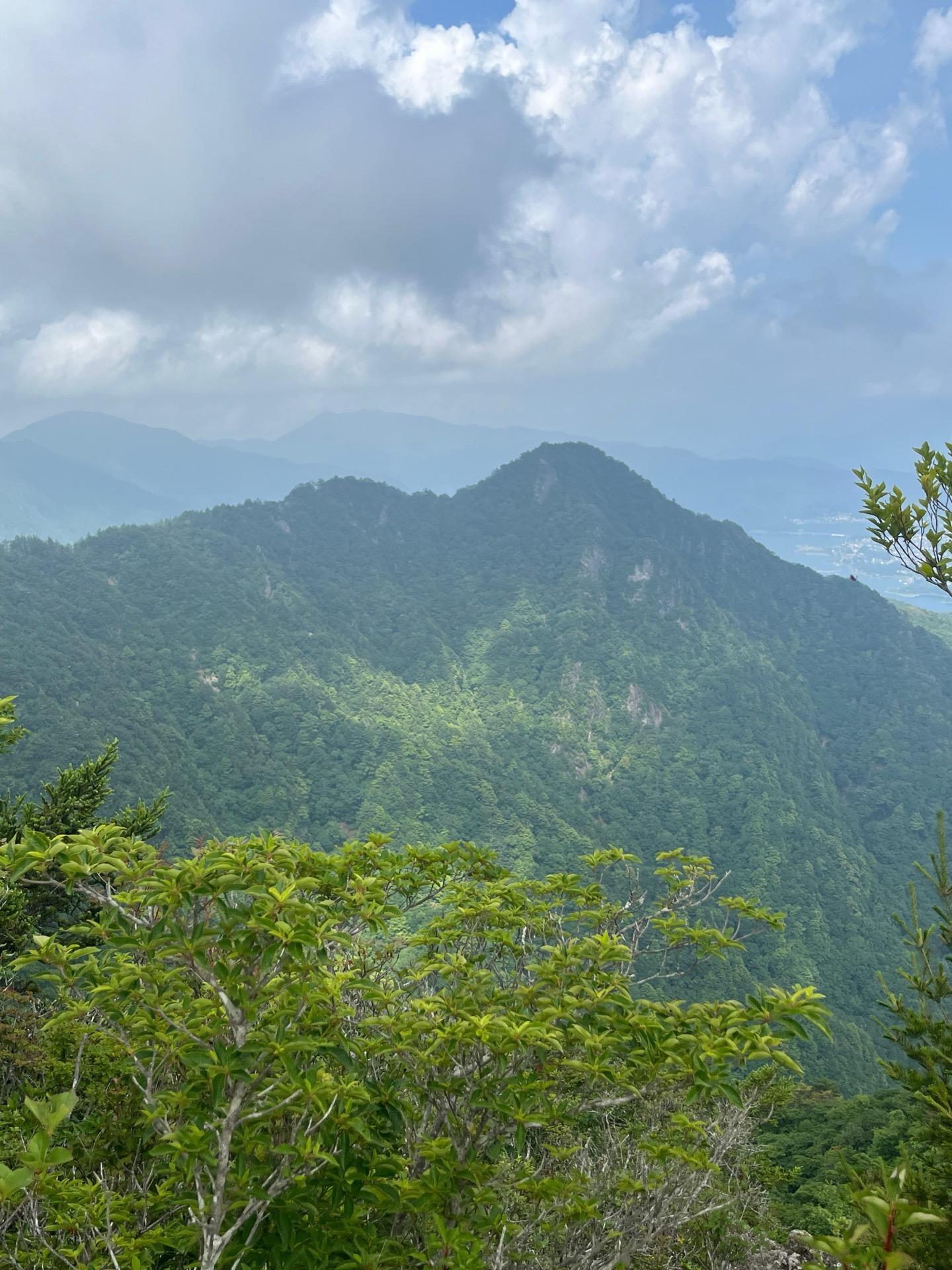 雪頭ヶ岳・鬼ヶ岳・金山・十二ヶ岳 / T.sunadaさんの節刀ヶ岳・破風山・足和田山の活動日記 | YAMAP / ヤマップ