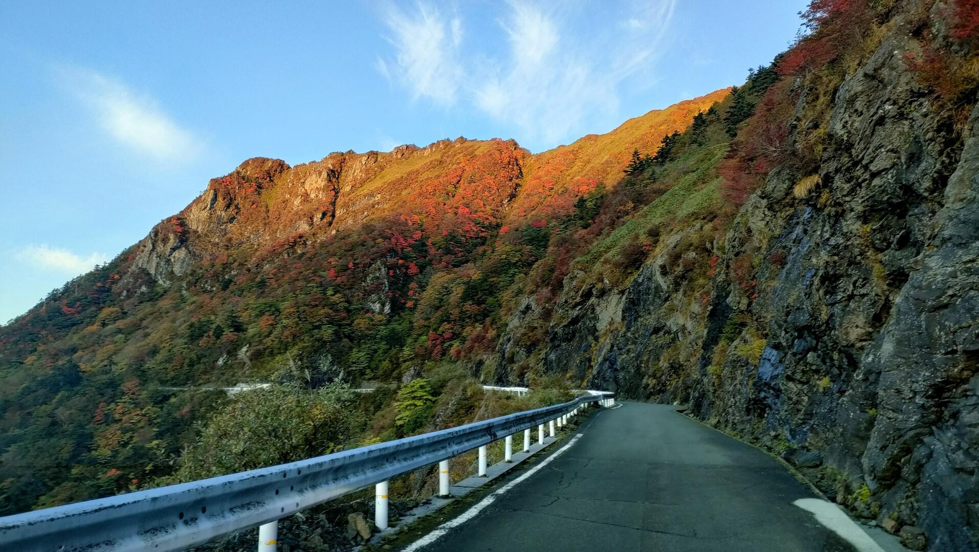 紅葉のUFOラインを楽しむ🍁2024.... / 山おやじさんのモーメント | YAMAP / ヤマップ