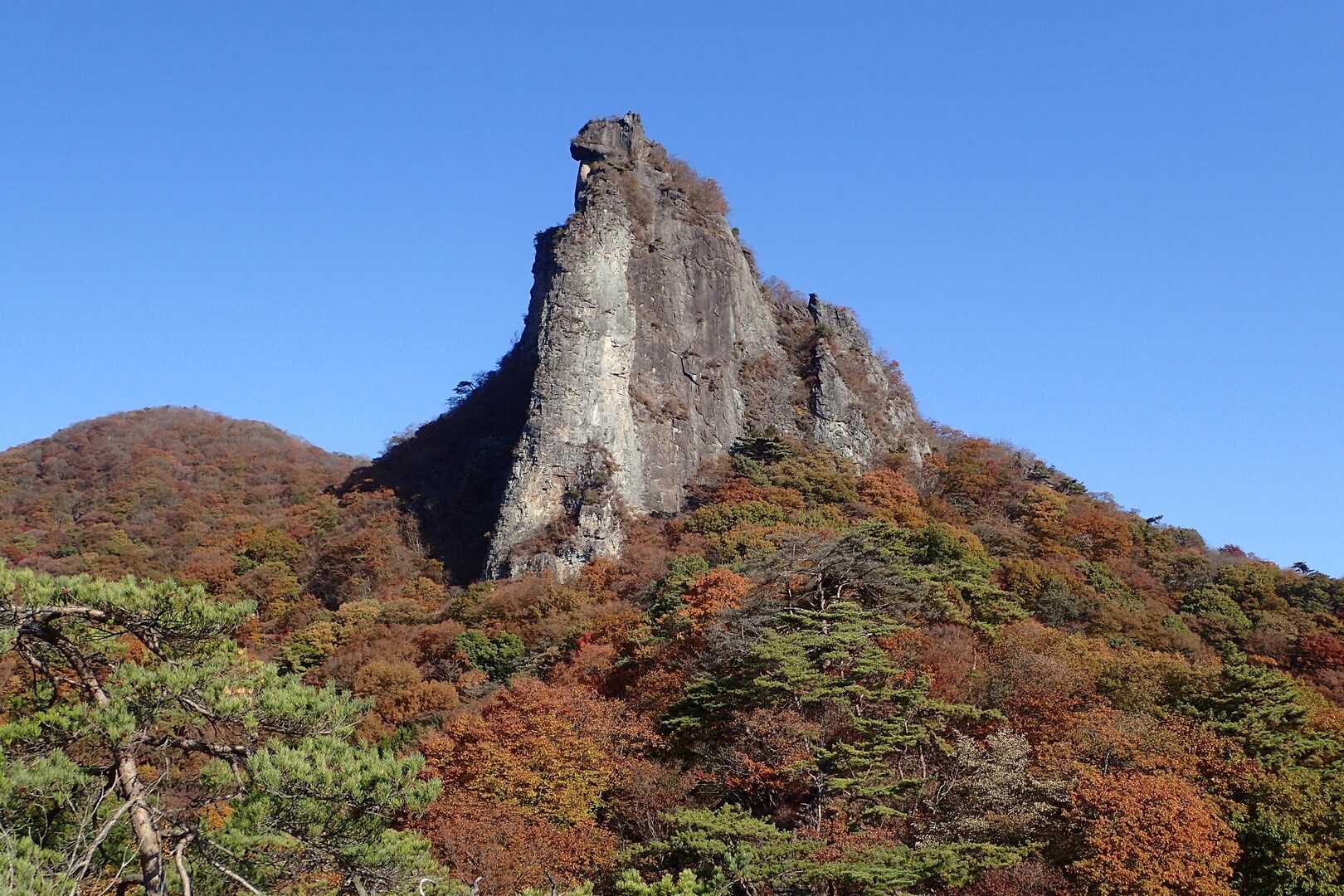 子持山、紅葉と獅子岩！ / j-sumiさんの子持山の活動データ | YAMAP / ヤマップ