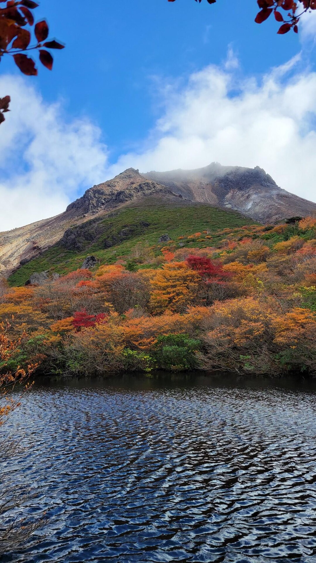 那須紅葉狩り🍁沼っ原口からの白笹山・南月山 / のこさんの茶臼岳（那須岳）・三本槍岳・赤面山の活動データ | YAMAP / ヤマップ