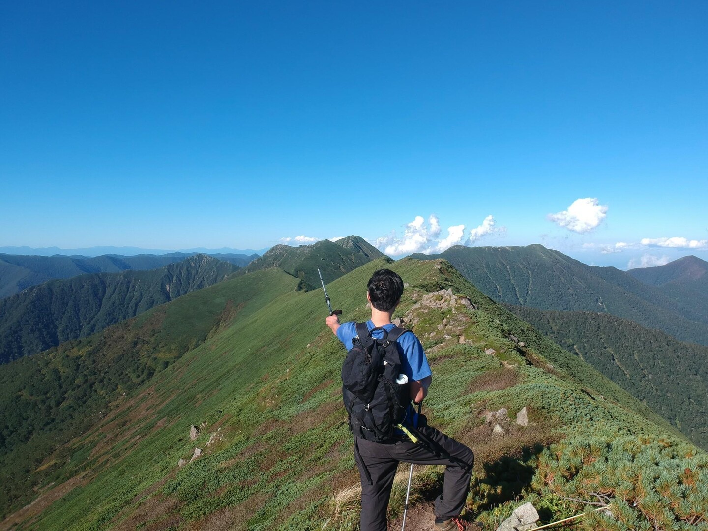 遥かなる日高山脈その2 1967峰・ピパイロ岳 / ジュッペーさんの幌尻岳・戸蔦別岳・伏美岳の活動データ | YAMAP / ヤマップ
