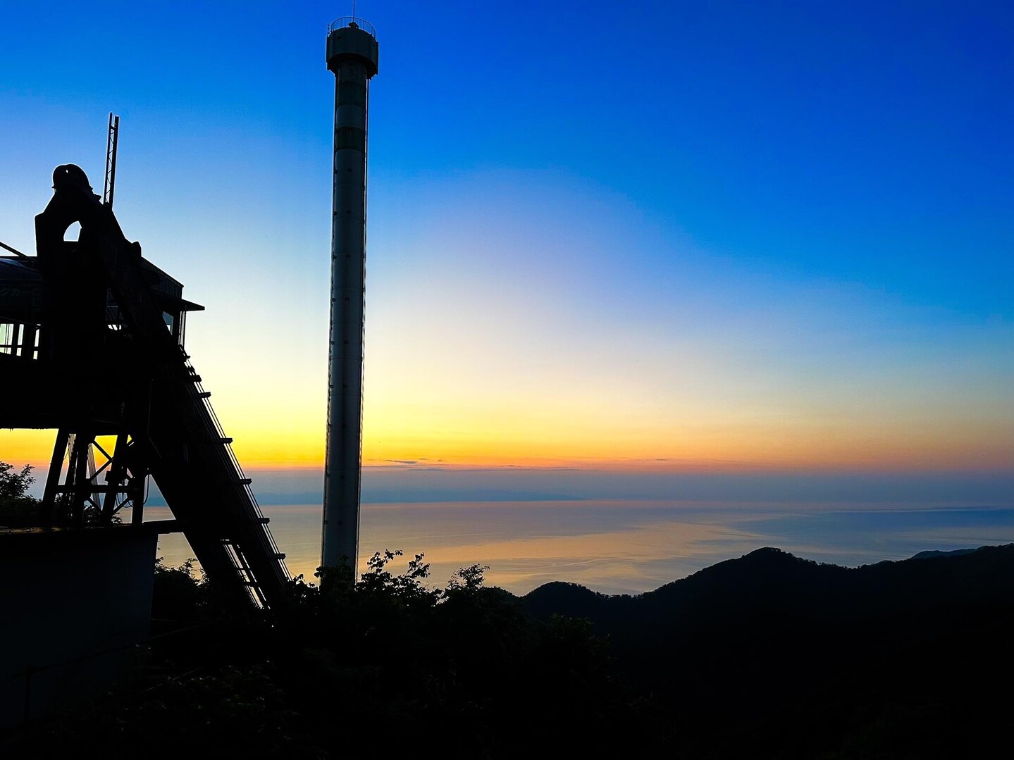 夏至ストロベリームーン 弥彦山 / Mt.keiさんの弥彦山・多宝山・雨乞山の活動データ | YAMAP / ヤマップ