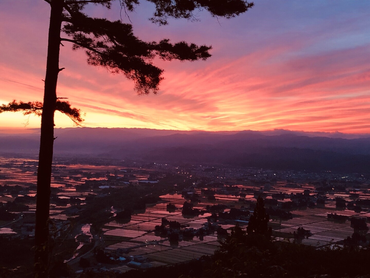 熊野山 朝焼けの田園風景 / chiaki maruさんの飯豊町の活動データ | YAMAP / ヤマップ