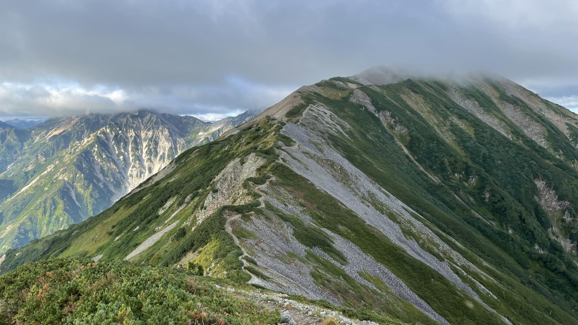 白馬岳・小蓮華山(大日岳)・船越の頭・乗鞍岳(白馬連峰)/白馬大池テント泊 / yasz_wanさんの白馬岳・小蓮華山の活動データ | YAMAP / ヤマップ