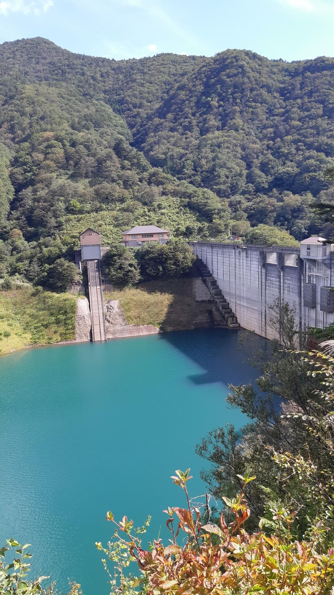 奥四万湖 一周-2022-09-25 / dolopさんの高田山・有笠山の活動データ | YAMAP / ヤマップ