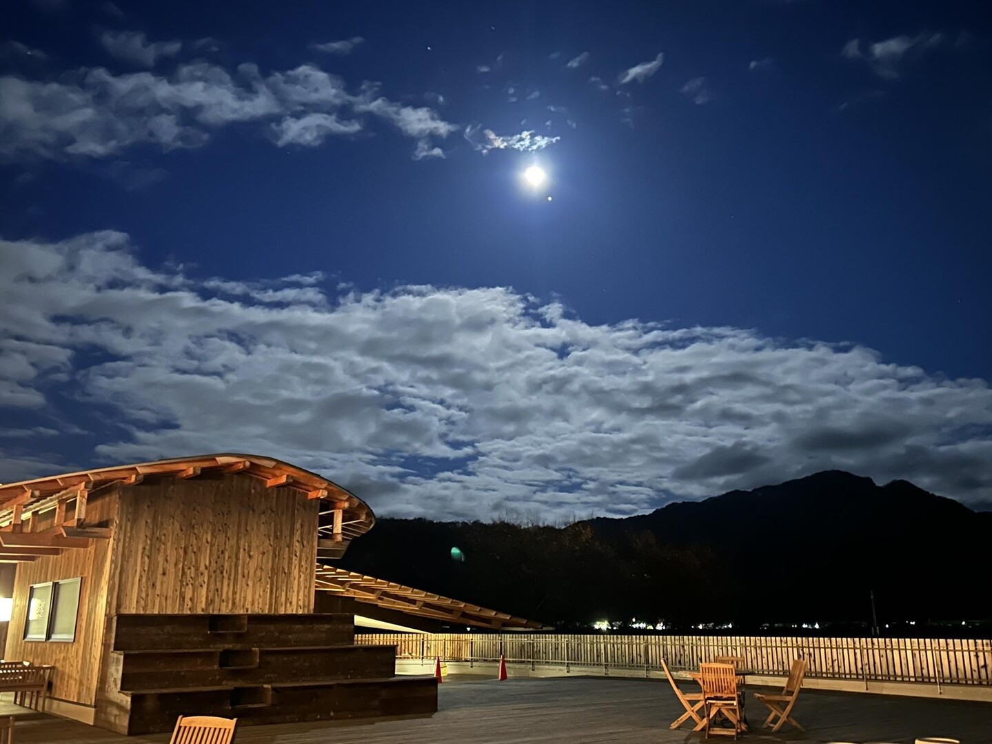 綺麗な月明かり / yoshiさんのモーメント | YAMAP / ヤマップ