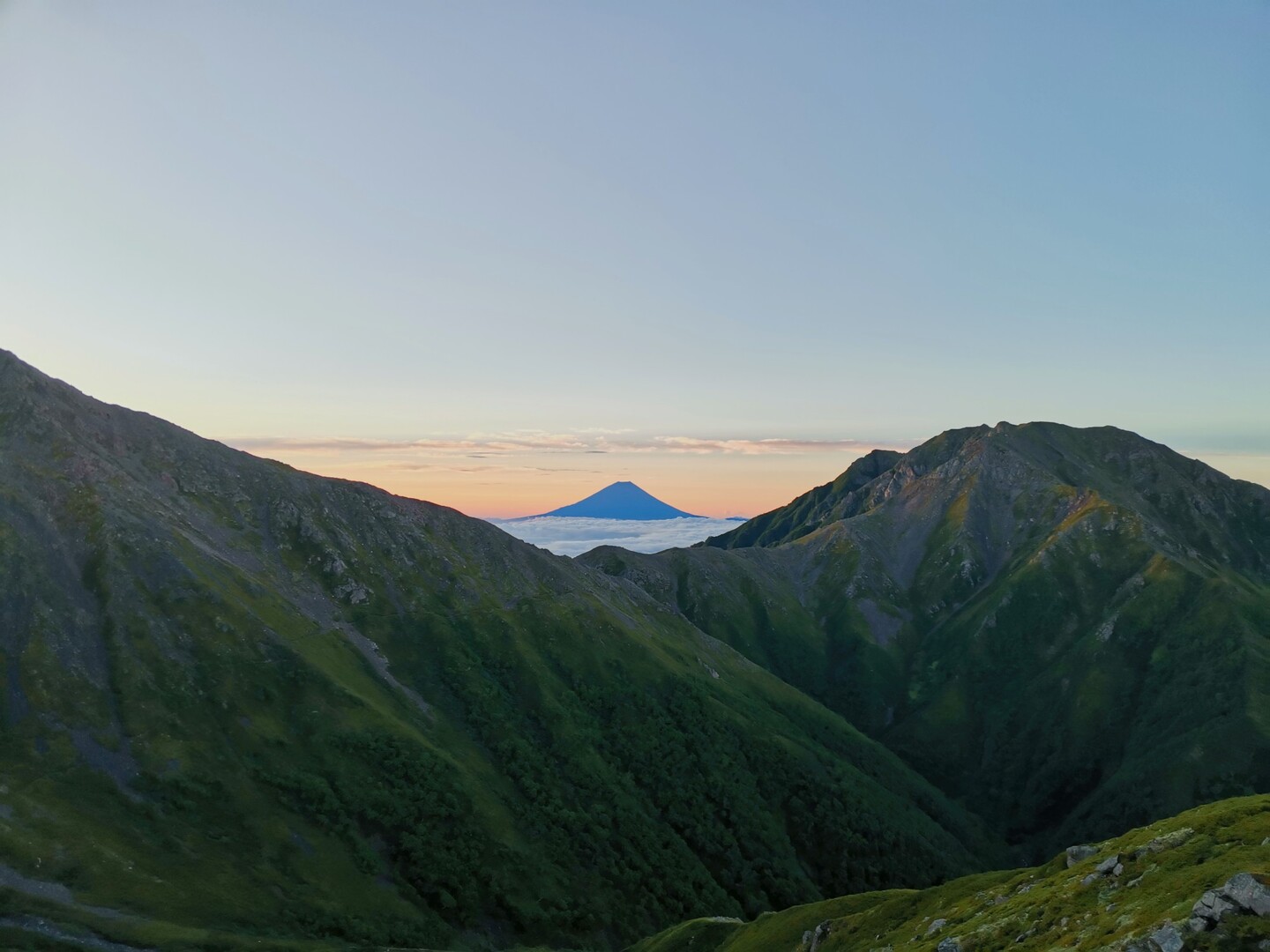 ステキな稜線、見つけたシアワセ / Bakiさんのモーメント | YAMAP / ヤマップ