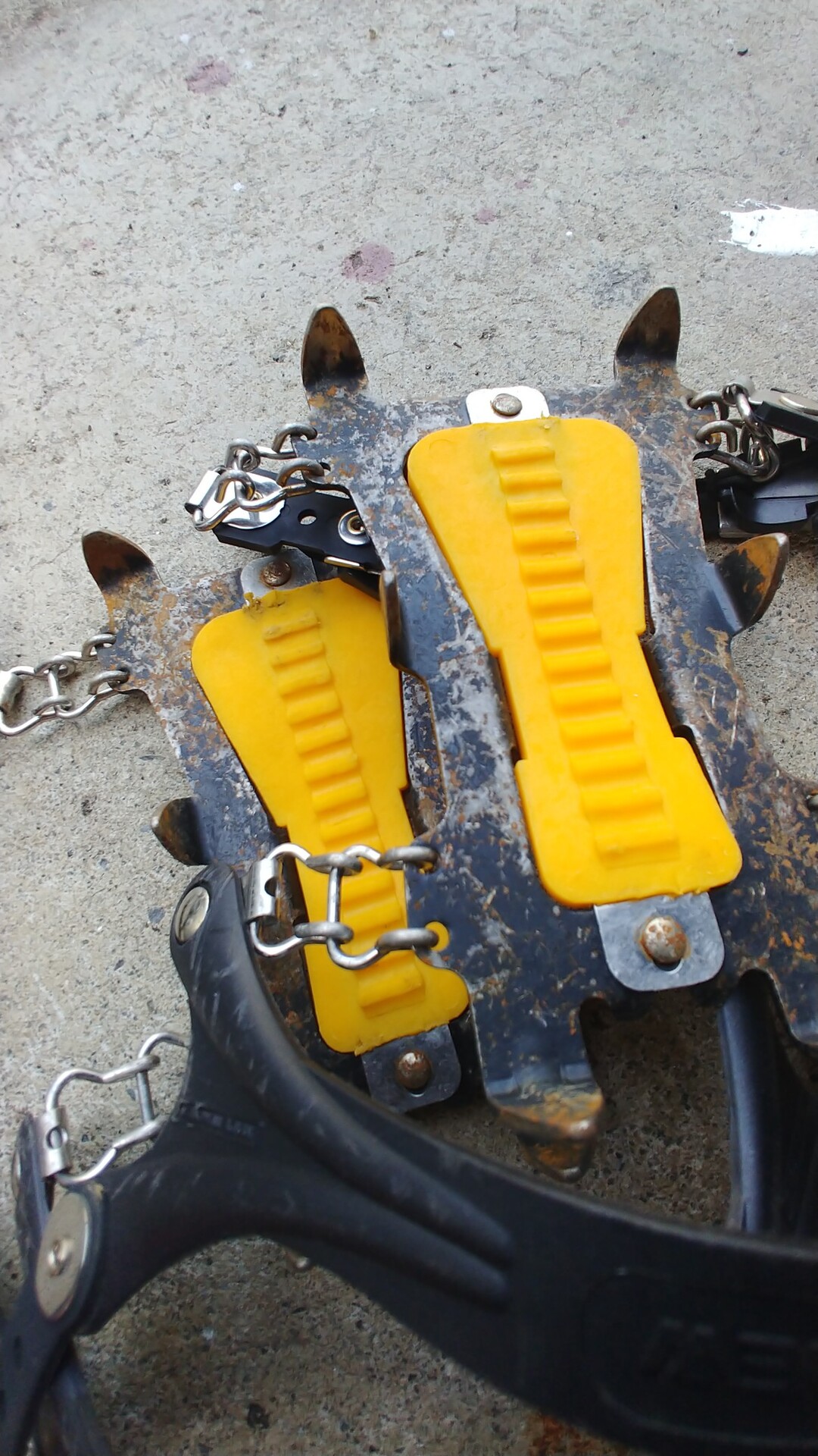 アイゼンのお手入れ‼️ 錆取り、色塗り、... / モトラさんのモーメント | YAMAP / ヤマップ