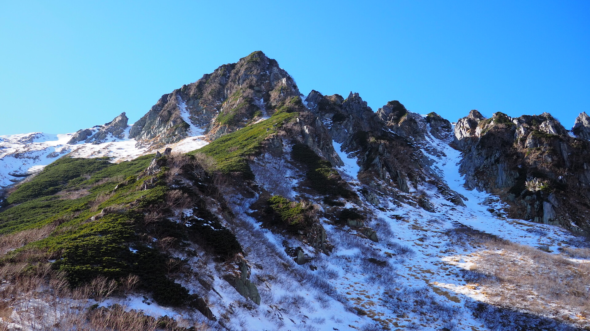 宝剣岳・木曽駒ヶ岳 霧と月あかり / kalo_zzzさんの木曽駒ヶ岳・空木岳・越百山の活動データ | YAMAP / ヤマップ