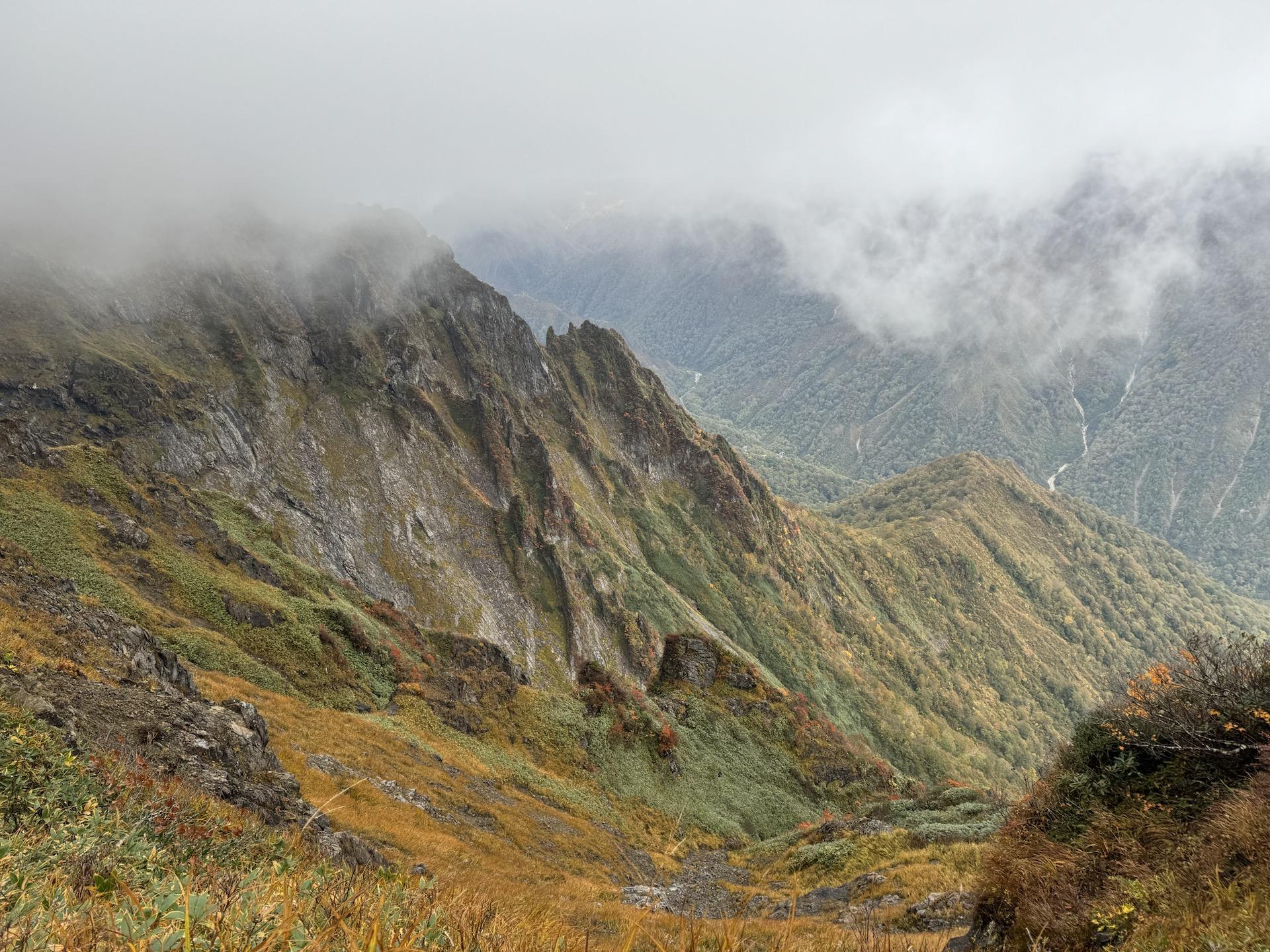 谷川岳（トマの耳）・谷川岳（オキノ耳） / yjyjyさんの谷川岳・七ツ小屋山・大源太山の活動データ | YAMAP / ヤマップ