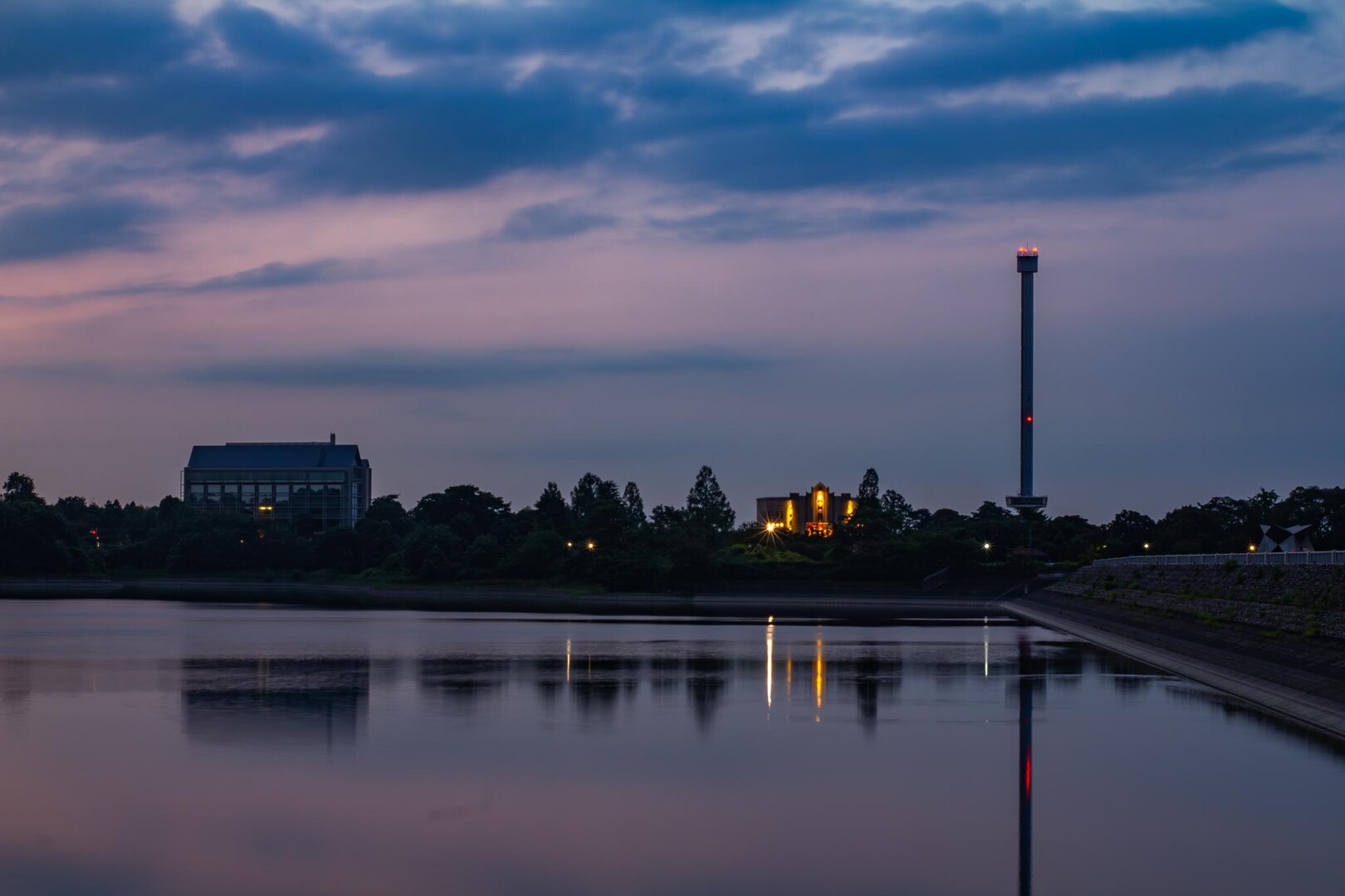 湖に訪れた青の時間。 ほぼ一年振りの構... / stripeさんのモーメント | YAMAP / ヤマップ