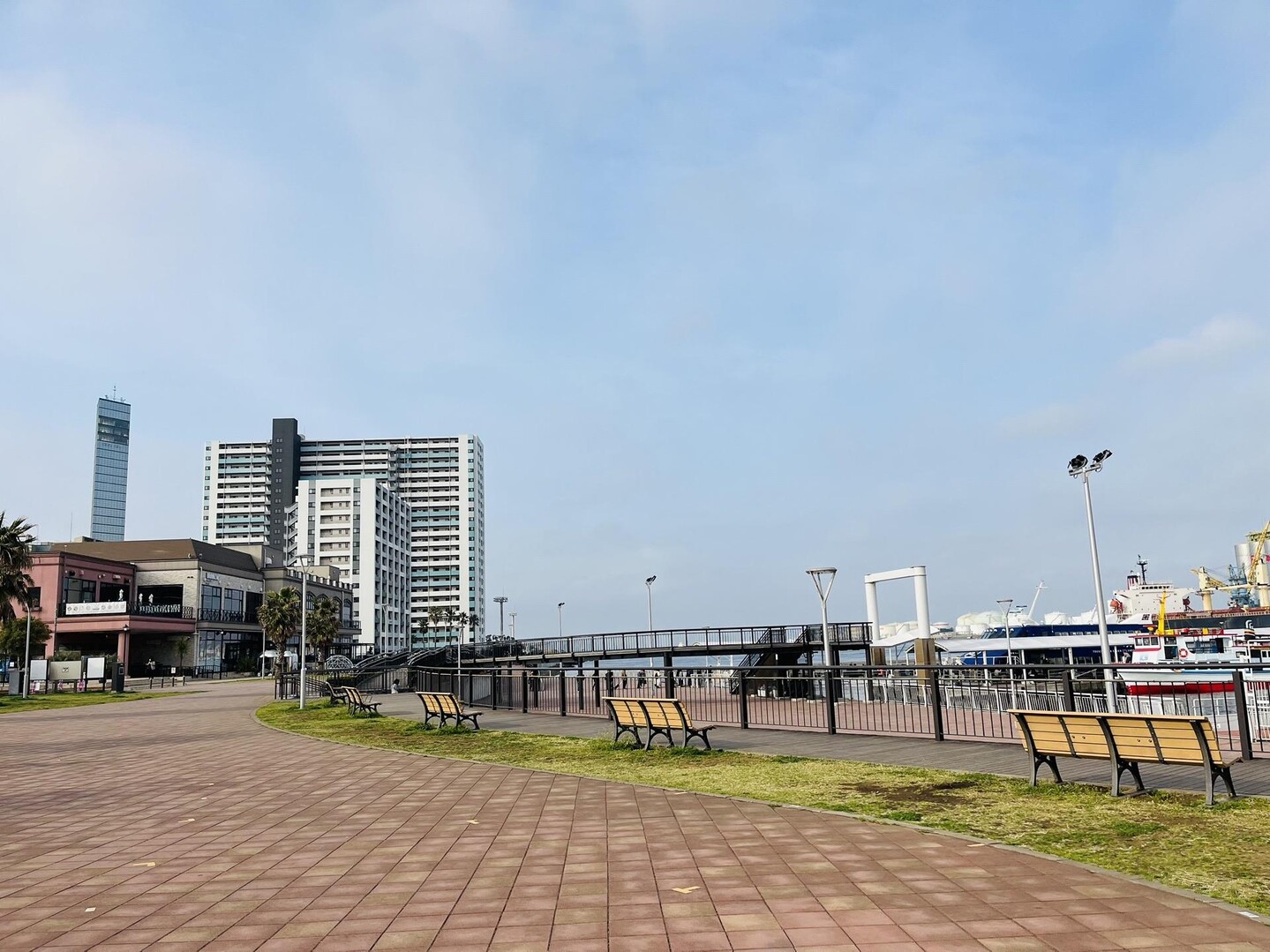 私の好きな場所 仕事前に海を眺めながら... / ekさんのモーメント | YAMAP / ヤマップ