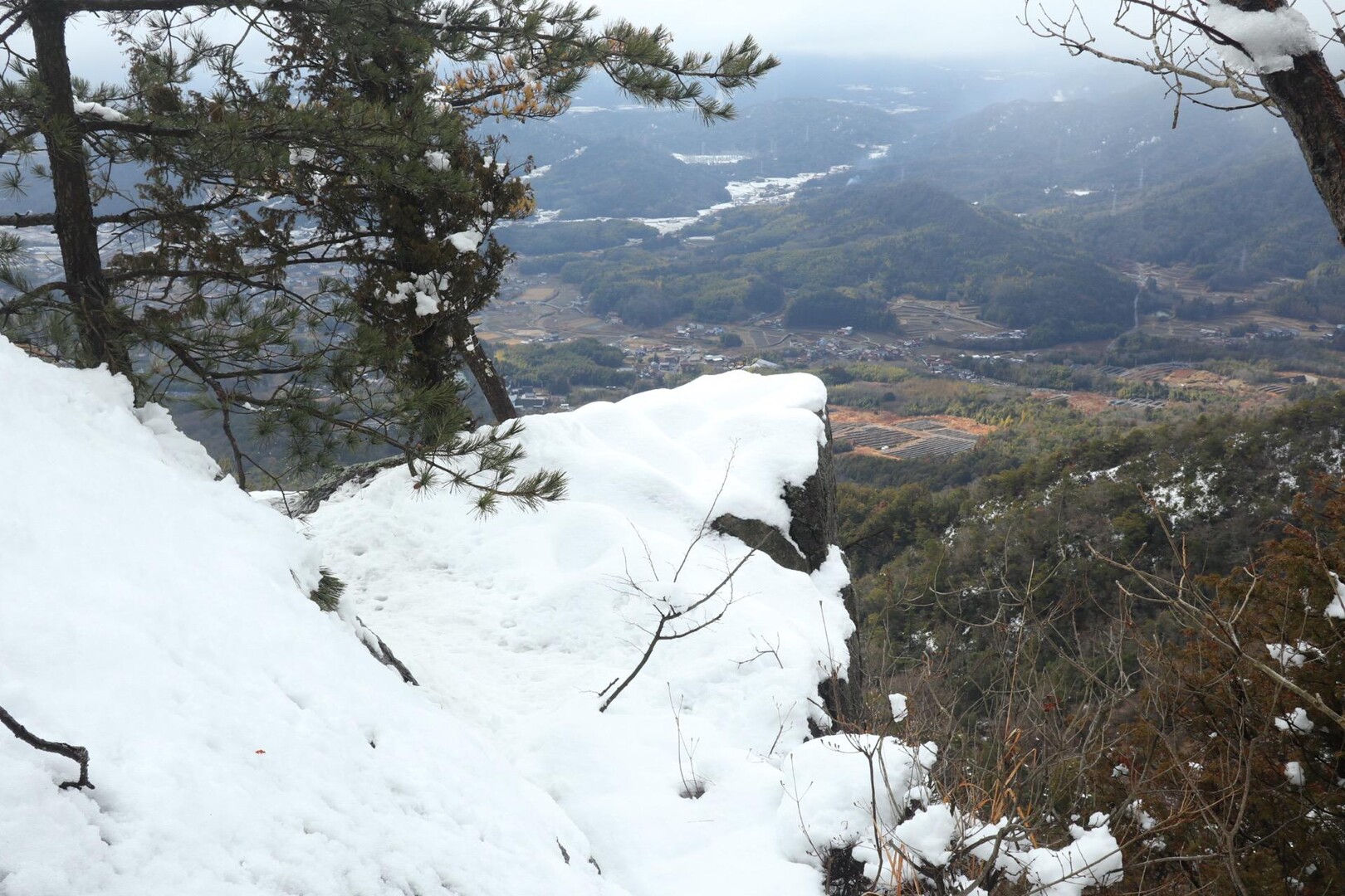 雪が降った後の小田山！天国岩で敗退💦25.11 / カブさん(CUB主)さんの小田山の活動日記 | YAMAP / ヤマップ