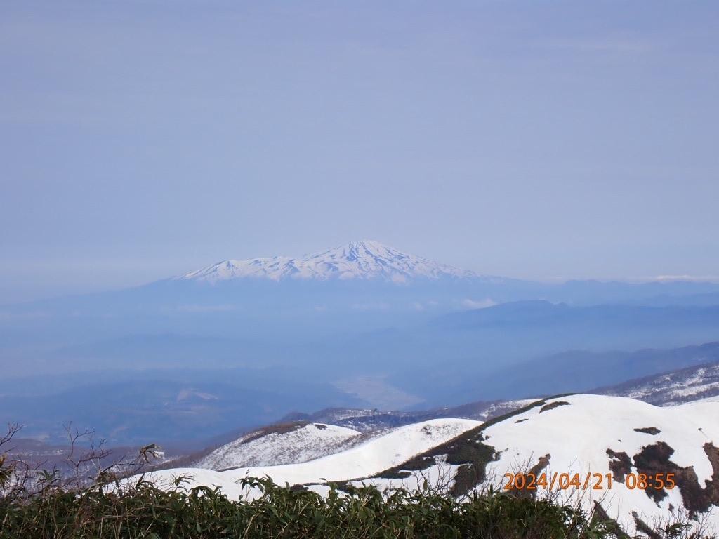 残雪求めて【湯殿山】 / X3Dさんの月山の活動データ | YAMAP / ヤマップ