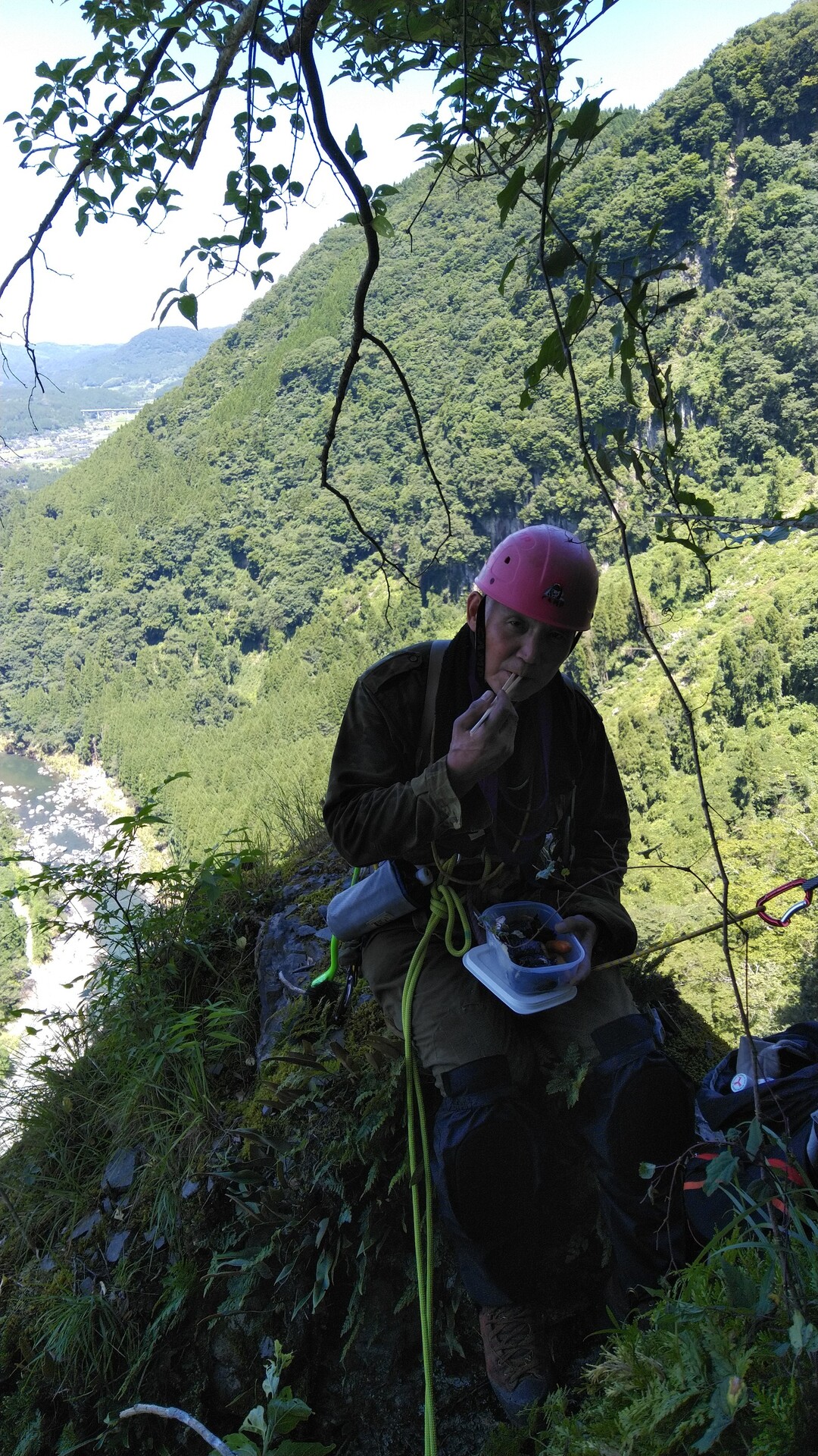 伝りの岩 ニードルクラック 整備 / obrさんの万年山・伐株山の活動データ | YAMAP / ヤマップ