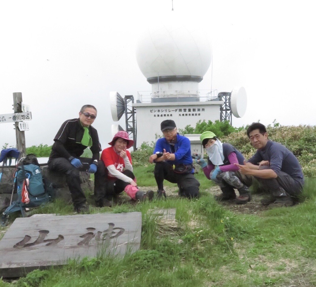 待根山・ピンネシリを縦走して、はじめての山ガールの本全制覇 ️ / ジュンチンさんの神居尻山・ピンネシリの活動日記 | YAMAP / ヤマップ
