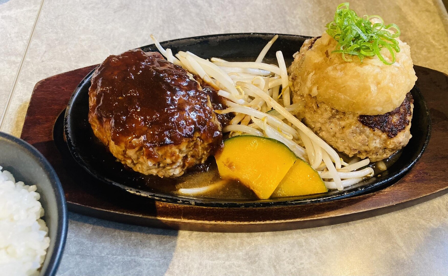 西本町 ループハンバーグ ランチをダブル... / penta360さんのモーメント | YAMAP / ヤマップ