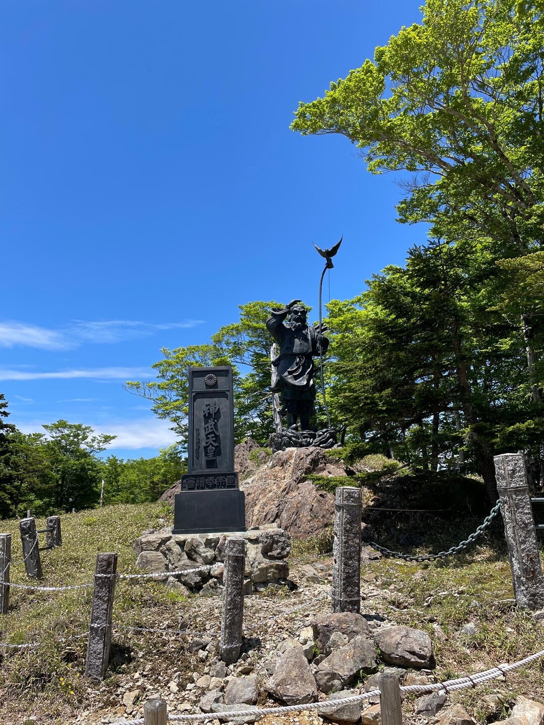 大台ヶ原牛石ケ原の神武天皇像、昭和3年に... / honensanさんのモーメント | YAMAP / ヤマップ
