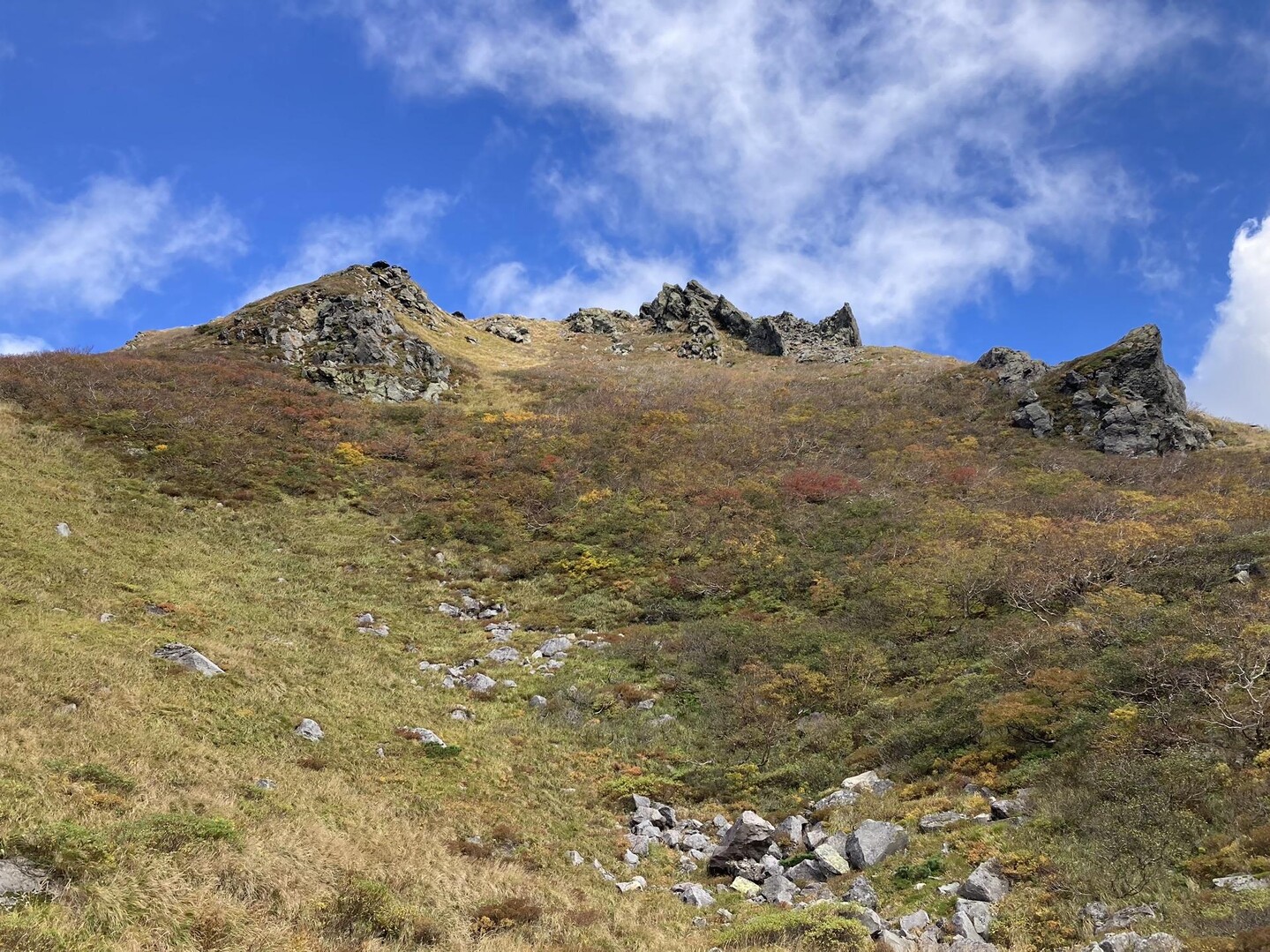 岩木山 紅葉の百沢コース🍁 / Yumiさんの岩木山（岩鬼山）・鳥海山・鍋森山の活動日記 | YAMAP / ヤマップ
