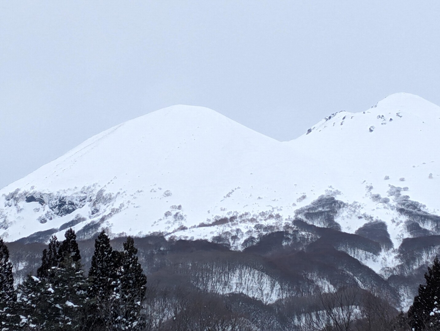 岩木山BC 種蒔苗代-鳥海斜面-DJ沢へドロップ / Gyoshinさんの岩木山（岩鬼山）・鳥海山・鍋森山の活動日記 | YAMAP / ヤマップ