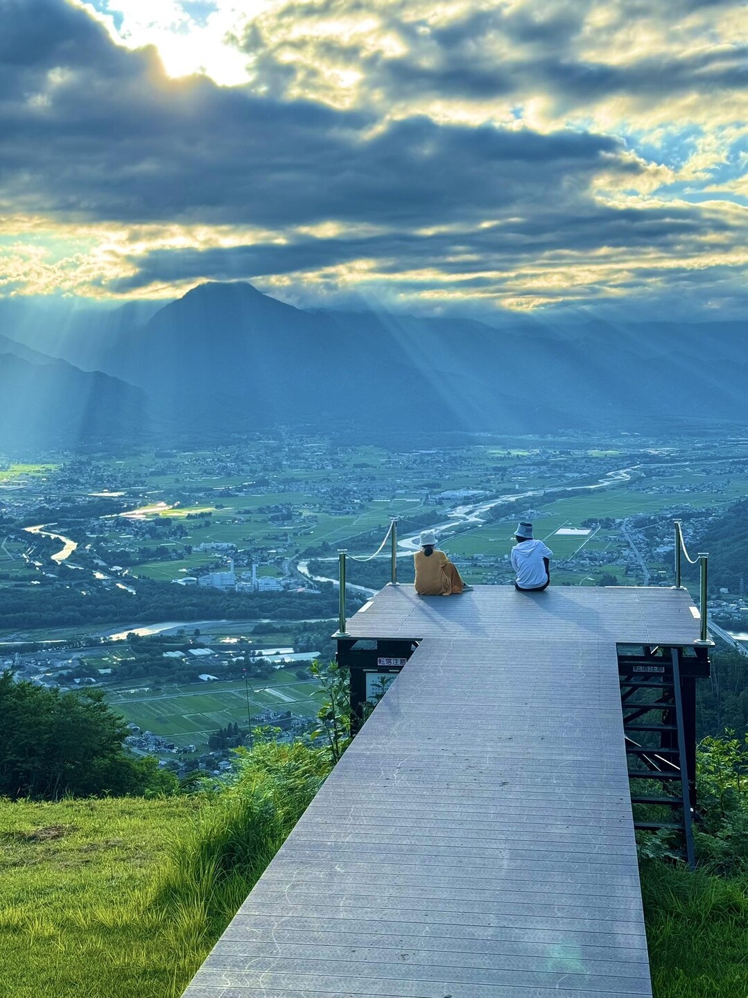 おかんと嫁と長峰山へ。安曇野は今日も平和... / 服部 雄也さんのモーメント | YAMAP / ヤマップ