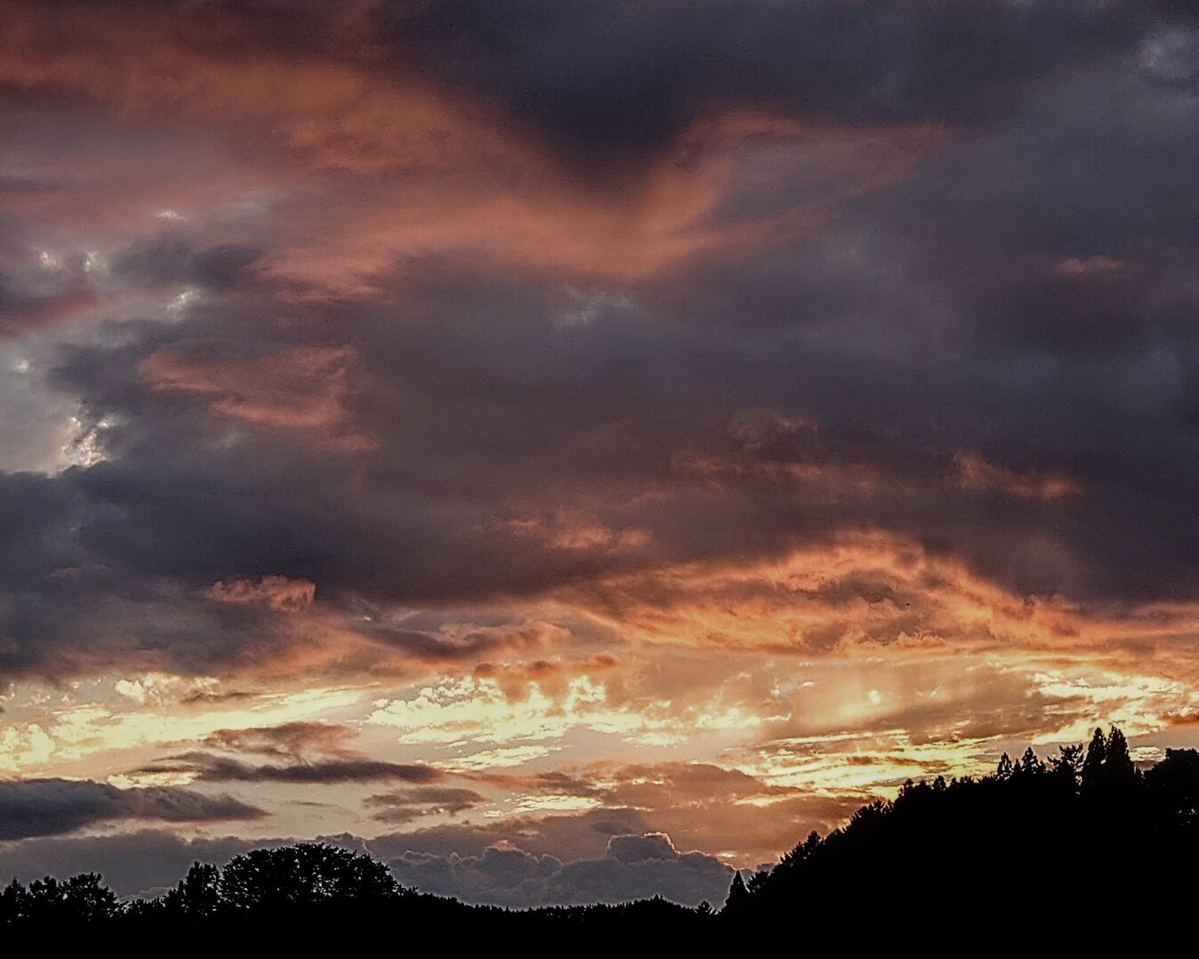 昨日の夕日 / tetsuho-sanさんのモーメント | YAMAP / ヤマップ