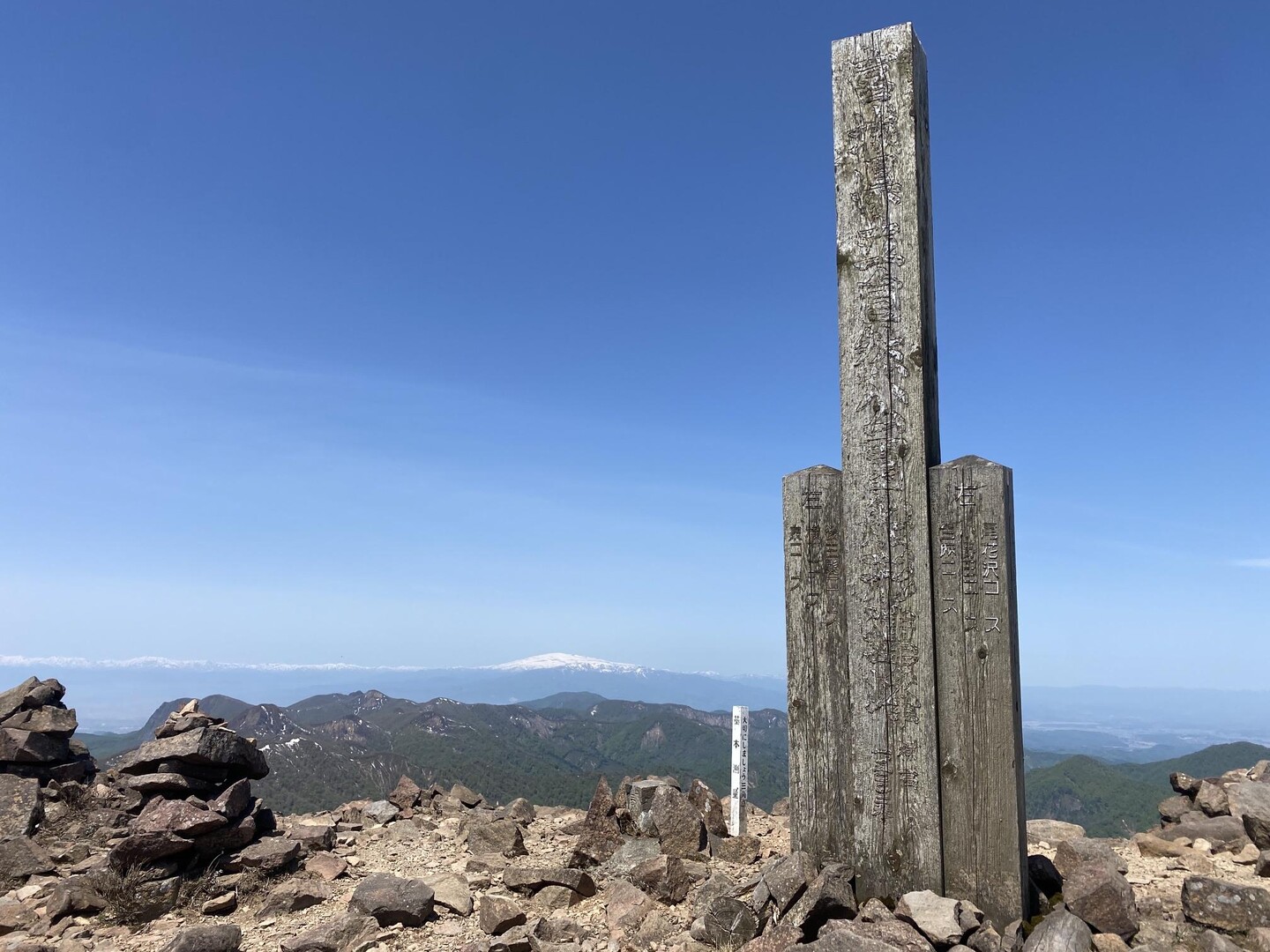【船形山、蛇ヶ岳、三峰山】最高の天気と最高の景色で今日も最＆高🤩 / R_MAXさんの船形山（御所山）・泉ヶ岳・蛇ヶ岳の活動データ | YAMAP / ヤマップ