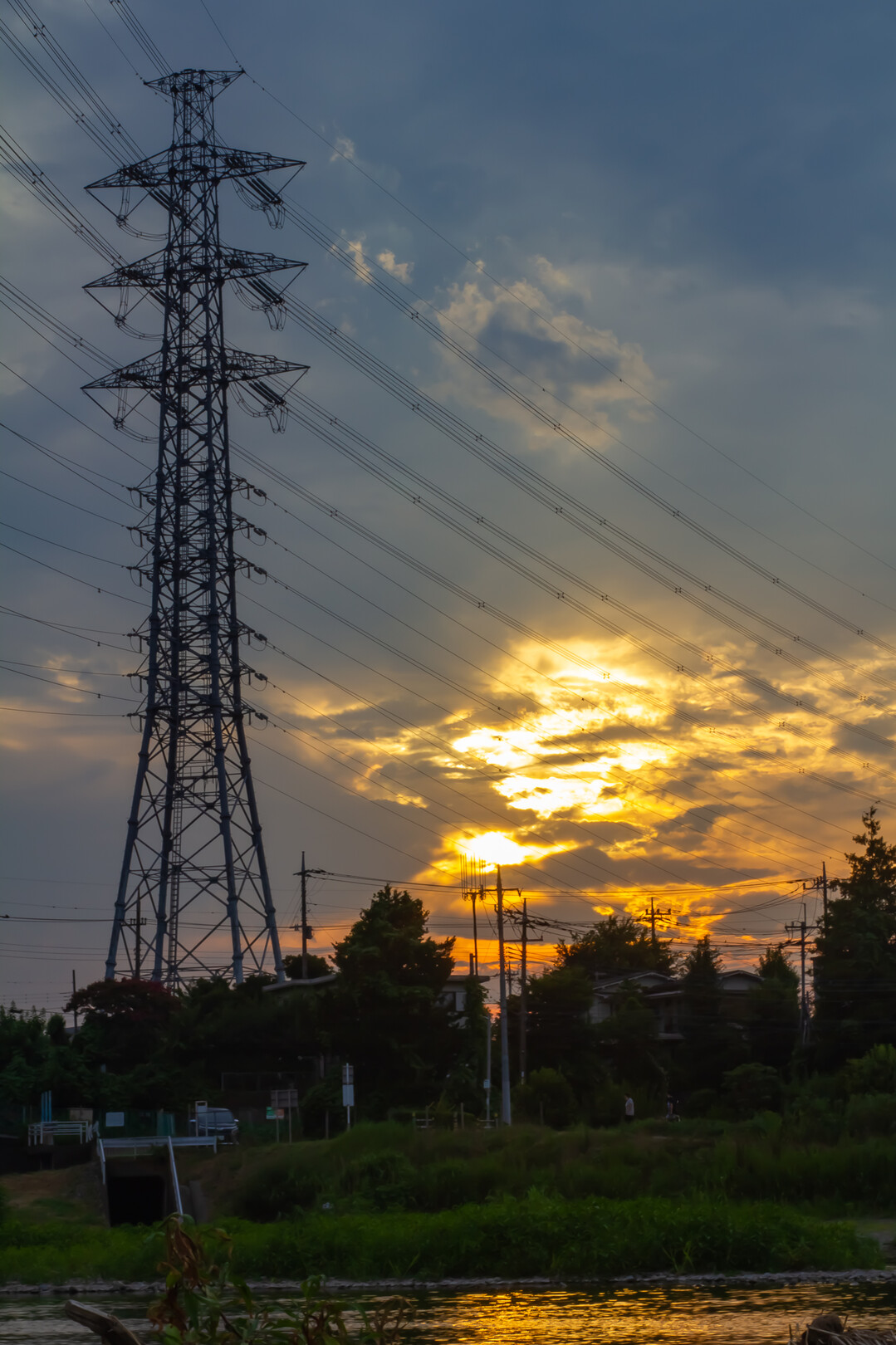 川の日没。 8月3日撮影。 / stripeさんのモーメント | YAMAP / ヤマップ