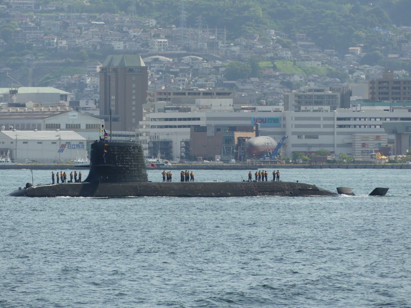 港町・呉の風景⚓ 潜水艦が呉基地出港🚢... / KAZU3さんのモーメント | YAMAP / ヤマップ