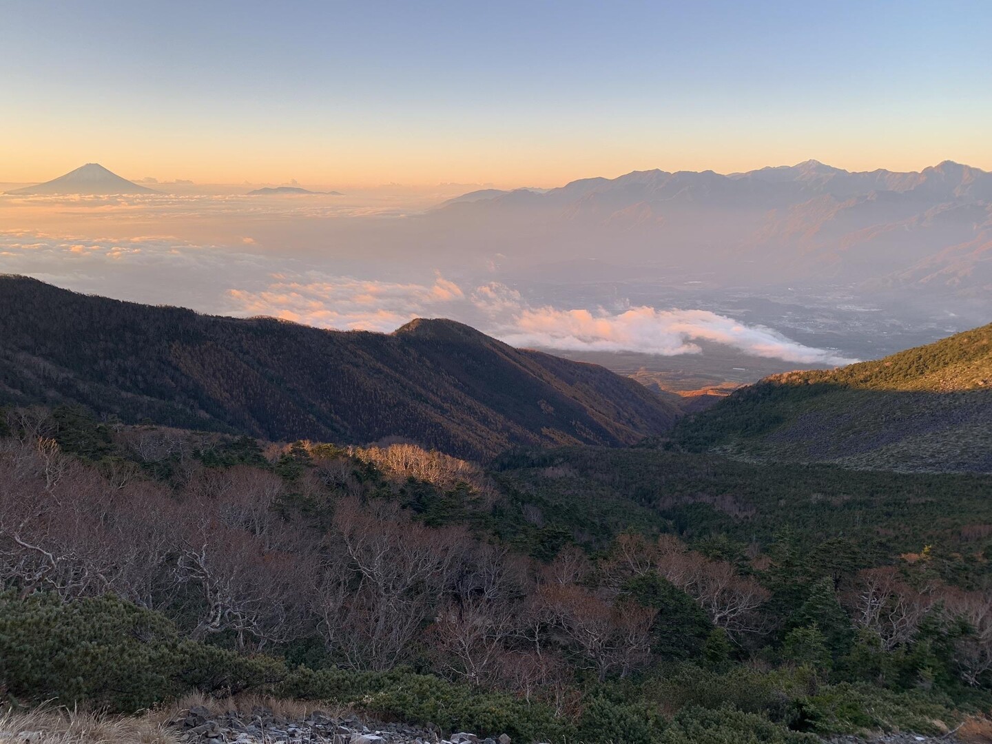 地下足袋権現岳🪨編笠山、三ツ頭、青年小屋泊 / jucca🍎さんの八ヶ岳（赤岳・硫黄岳・天狗岳）の活動データ | YAMAP / ヤマップ