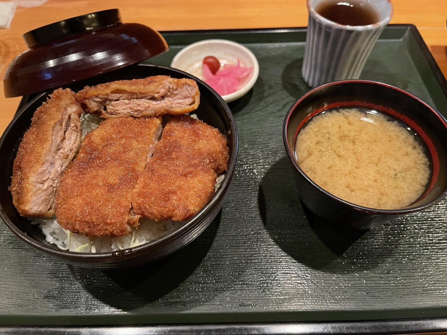 ソースかつ丼の食べくらべ🤣 1枚目 伊... / aki.sさんのモーメント | YAMAP / ヤマップ
