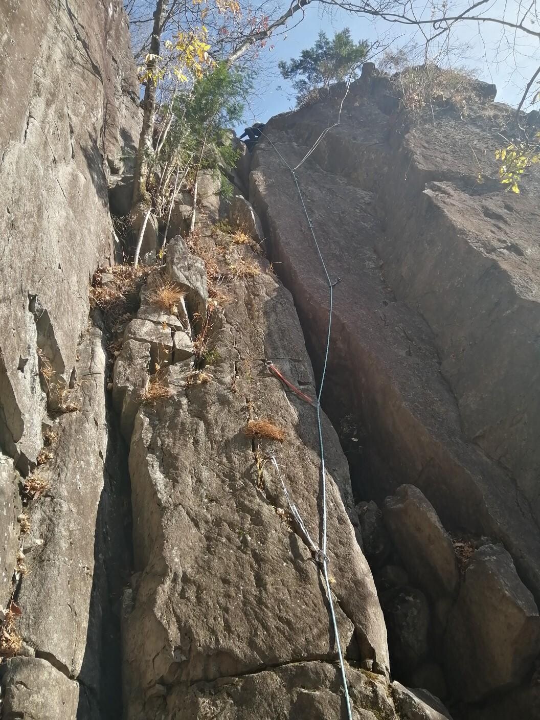 山師匠と榛名黒岩へ トップロープではあり... / Mt.yuさんのモーメント | YAMAP / ヤマップ