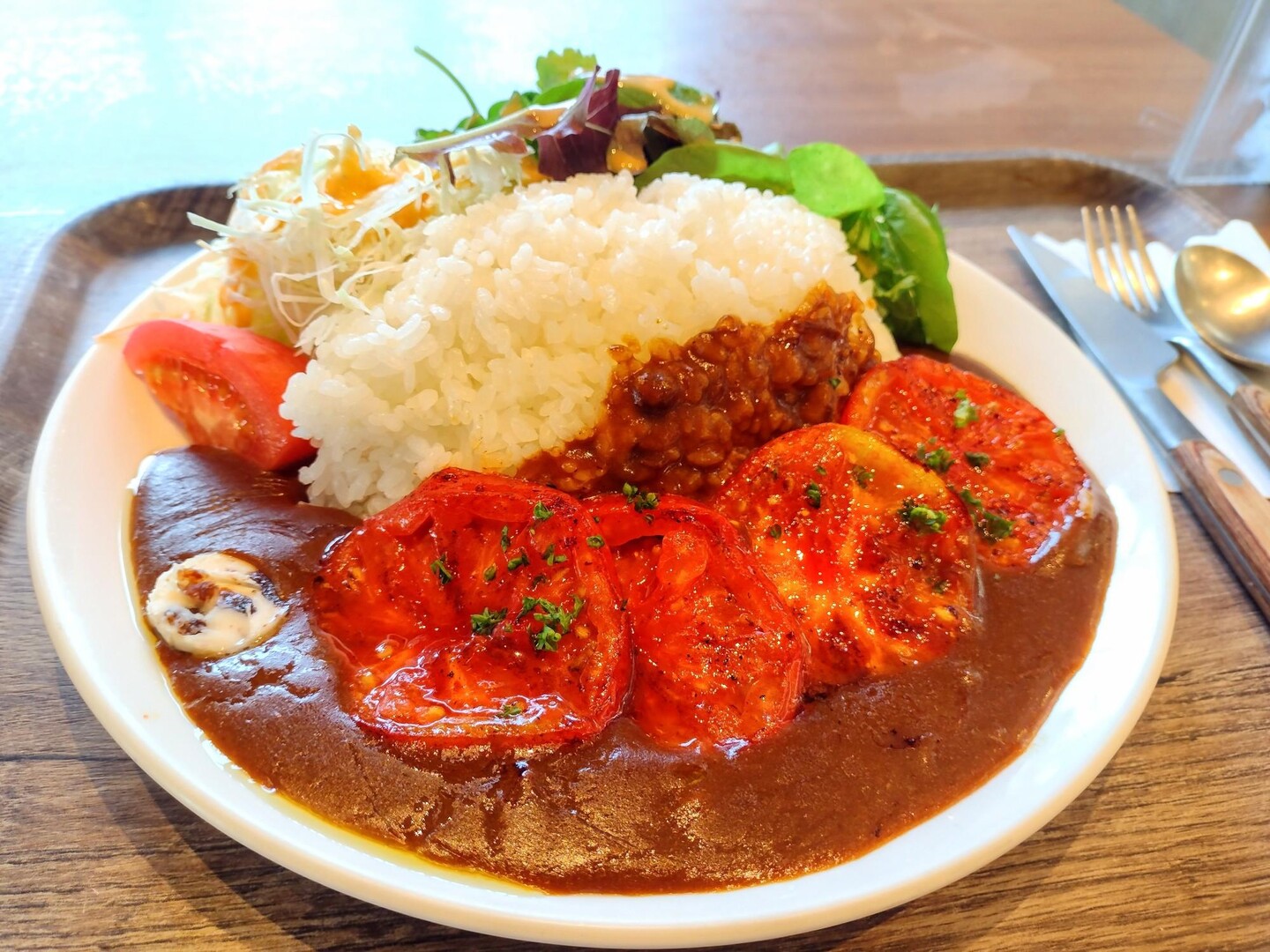 トマトカレー ごはん大盛り＠八ヶ岳PA ... / Ru-Meさんのモーメント | YAMAP / ヤマップ