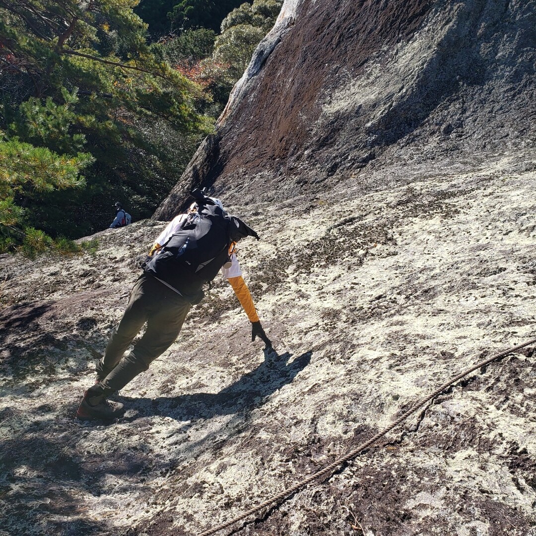 奥三河の試練①百畳岩・上臈岩下道アドベンチャー / S409さんの宇連山・鳳来寺山・岩古谷山の活動データ | YAMAP / ヤマップ