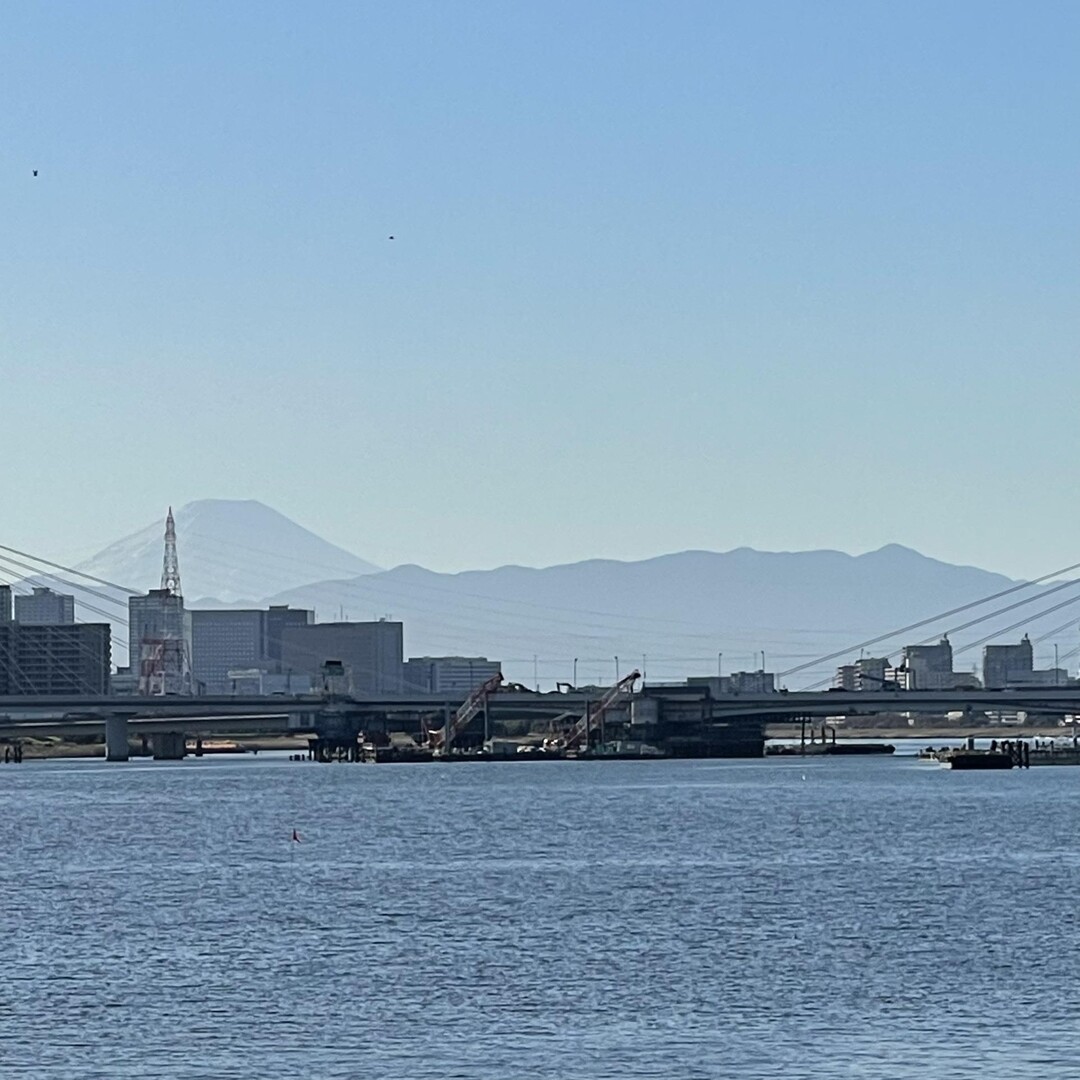 いつものジョギングコースからは丹沢主脈が... / nabe_yoppyさんのモーメント | YAMAP / ヤマップ