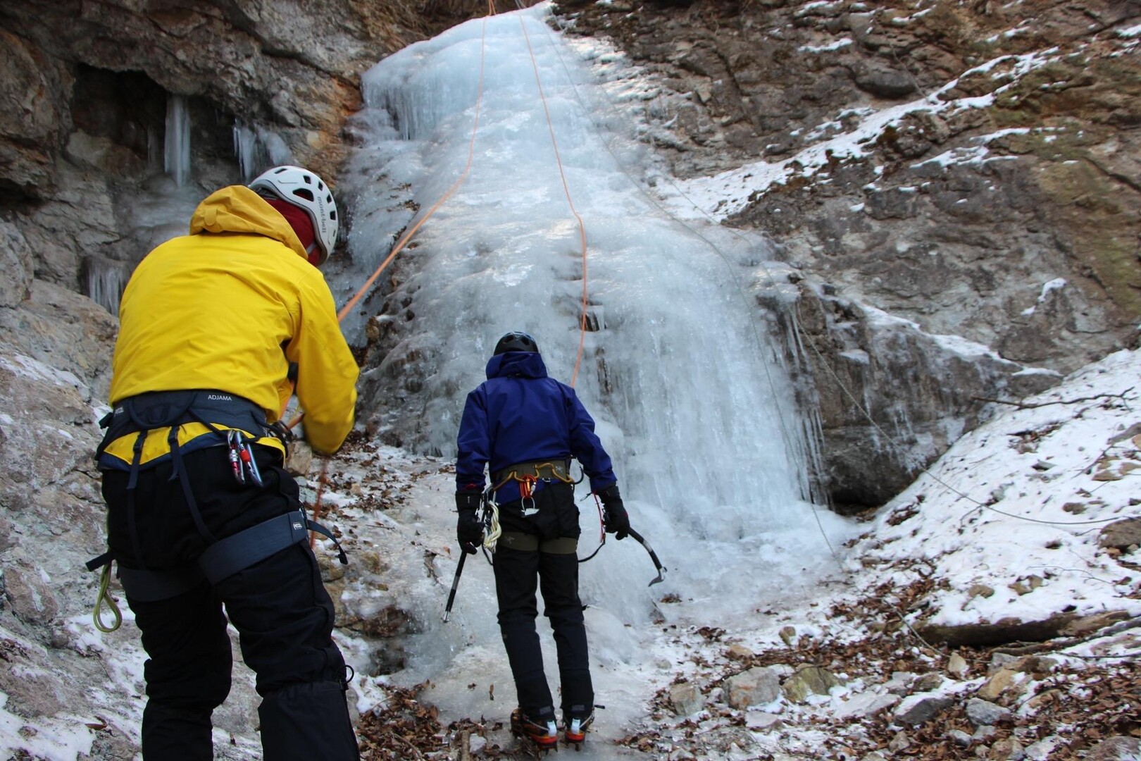 『大岩沢』ICE! ICE! ICE! / outlawさんの皇海山・袈裟丸山・庚申山の活動データ | YAMAP / ヤマップ