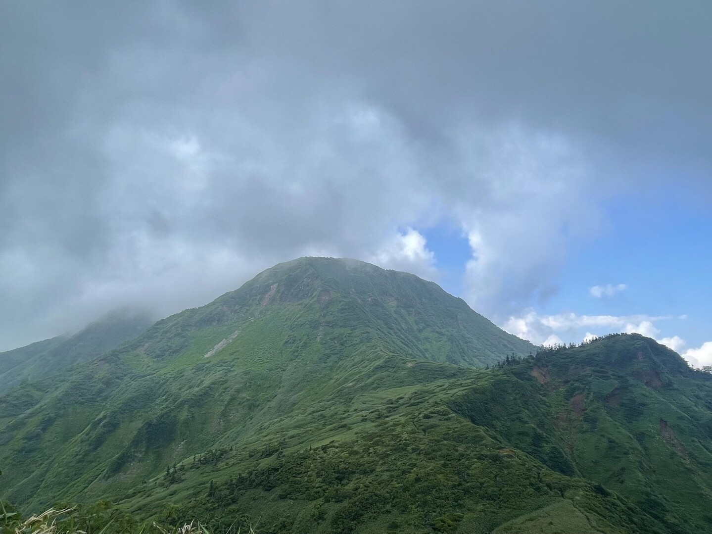 しんどいて(ノ∀＜*)苗場山！！ / eriさんの苗場山・赤倉山・佐武流山の活動データ | YAMAP / ヤマップ
