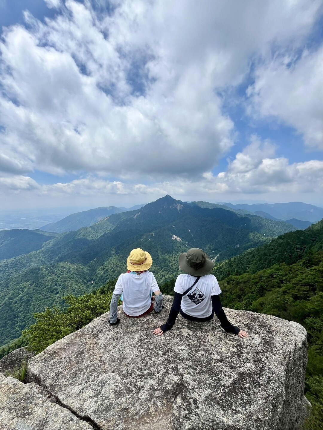 明るい凸凹トリオは御在所へGO‼️ の巻！ / しょこてん746さんの御在所岳（御在所山）・雨乞岳の活動データ | YAMAP / ヤマップ