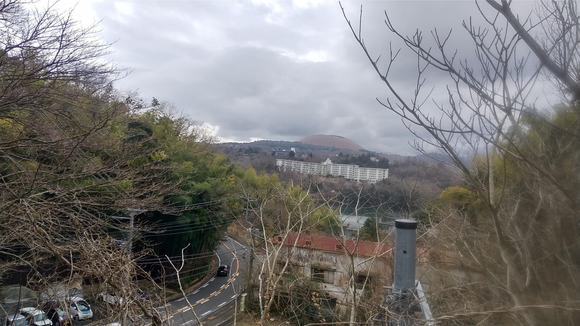 少し前に焦げていく大室山を一碧湖から見て... / きつねさんのモーメント | YAMAP / ヤマップ