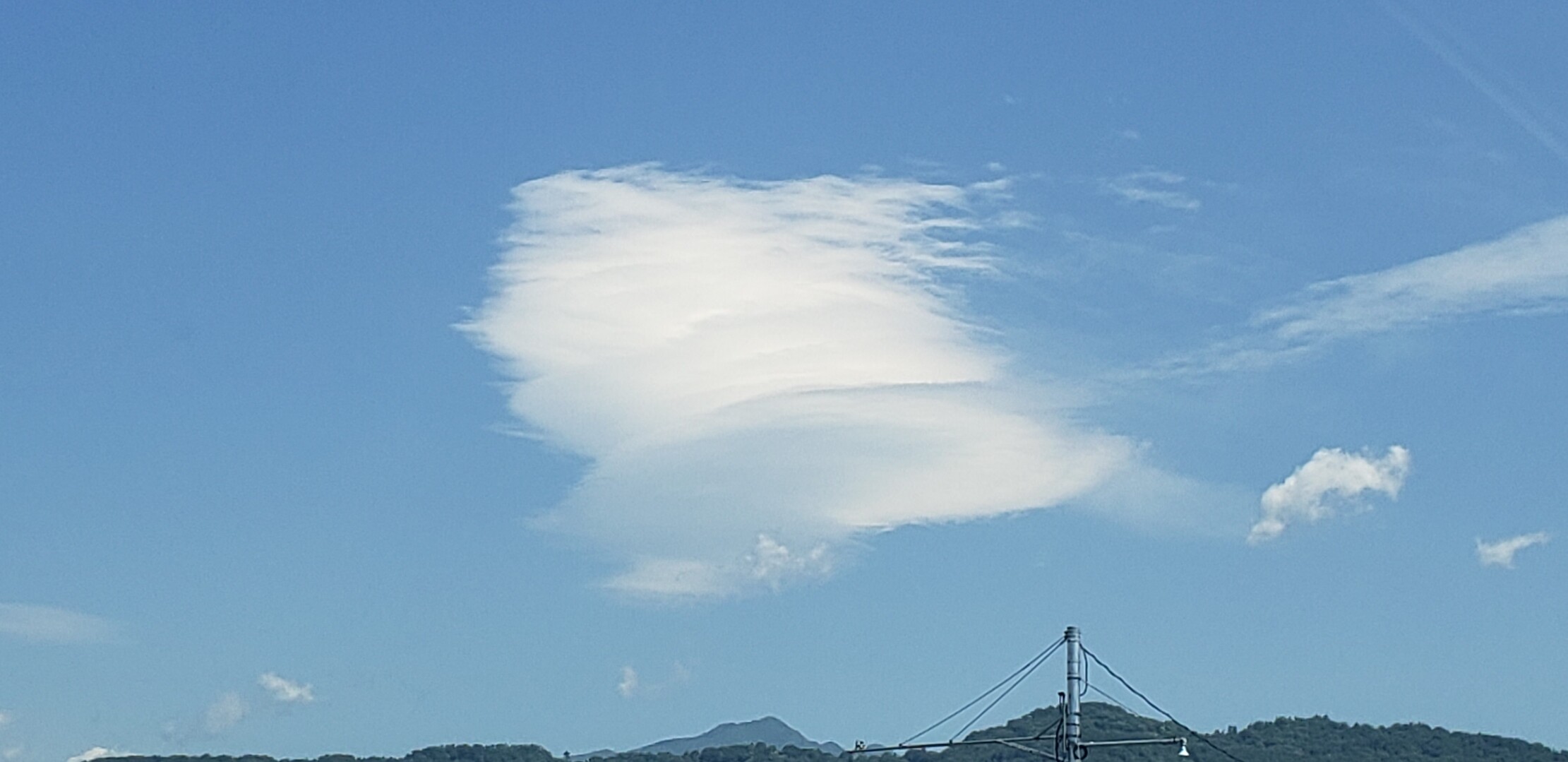 茅ヶ岳の上空に笠雲なんて珍しいですね！ / ﾃｷｰﾗさんのモーメント | YAMAP / ヤマップ