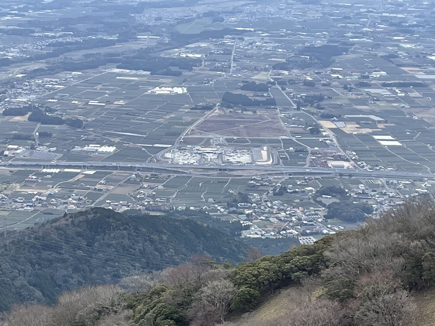 この前の入道ヶ岳から見た鈴鹿PAに寄って... / ノ田四歩さんのモーメント | YAMAP / ヤマップ