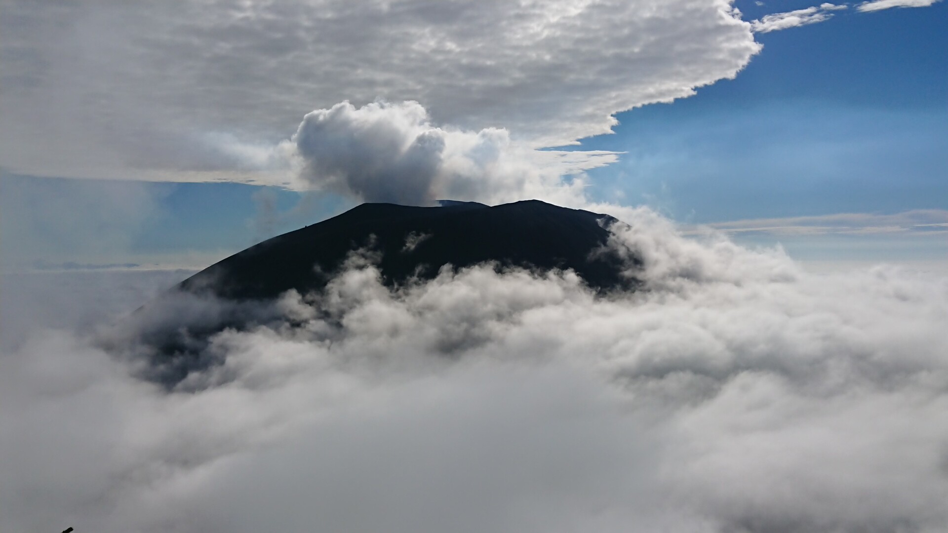 久々の黒斑山、朝ご飯はたこ焼き🐙 / take2さんの浅間山・黒斑山・篭ノ登山の活動データ | YAMAP / ヤマップ