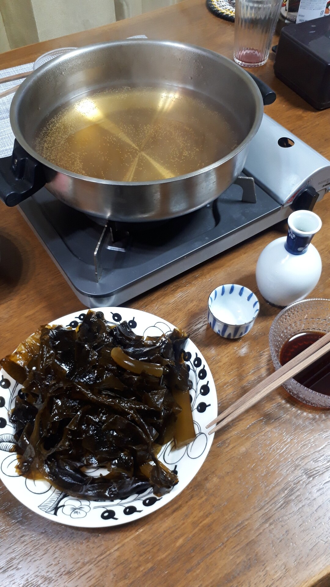 熱燗のアテは、 生ワカメのしゃぶしゃぶ。... / ドロンコビリーさんのモーメント | YAMAP / ヤマップ