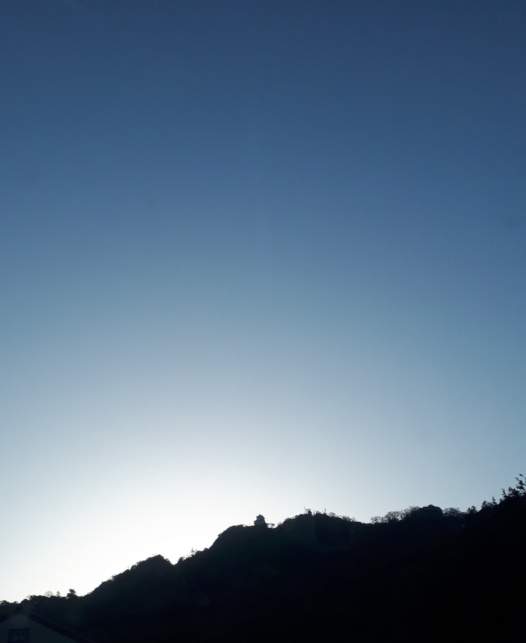 【今日も金華山】 おはようございます☀... / ☆•*¨*•.¸¸🧞‍♂️ Genie (ma-2) 🧞‍♂️•*¨*•.¸¸☆さんのモーメント | YAMAP / ヤマップ