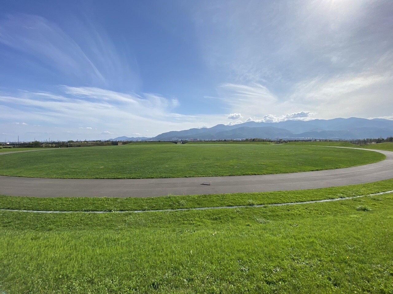 山口緑地からの手稲⛰今やこんなスケボーお... / satokenさんのモーメント | YAMAP / ヤマップ